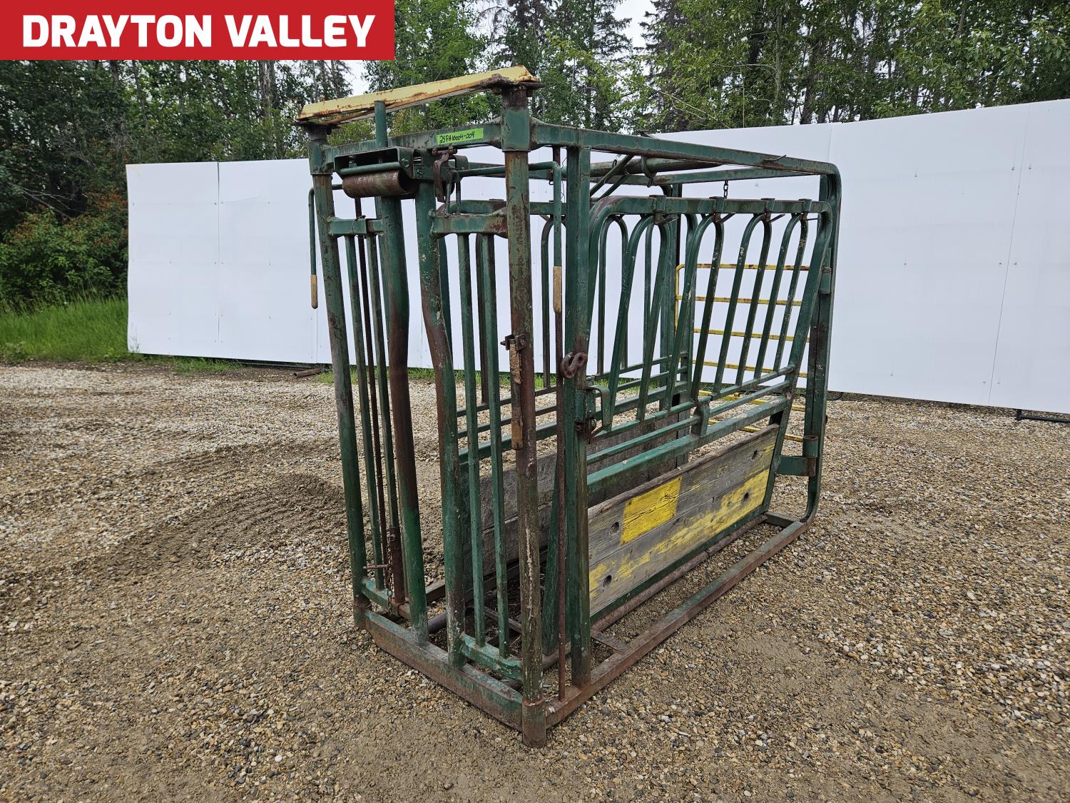 Mister Squeeze Manual Cattle Squeeze [25FH10004-004] | Team Auctions