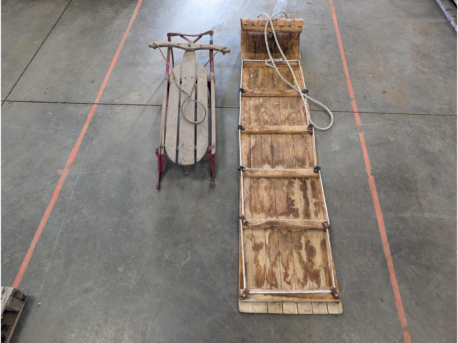 (2) Vintage Sleds [24IC05005-009] | Team Auctions
