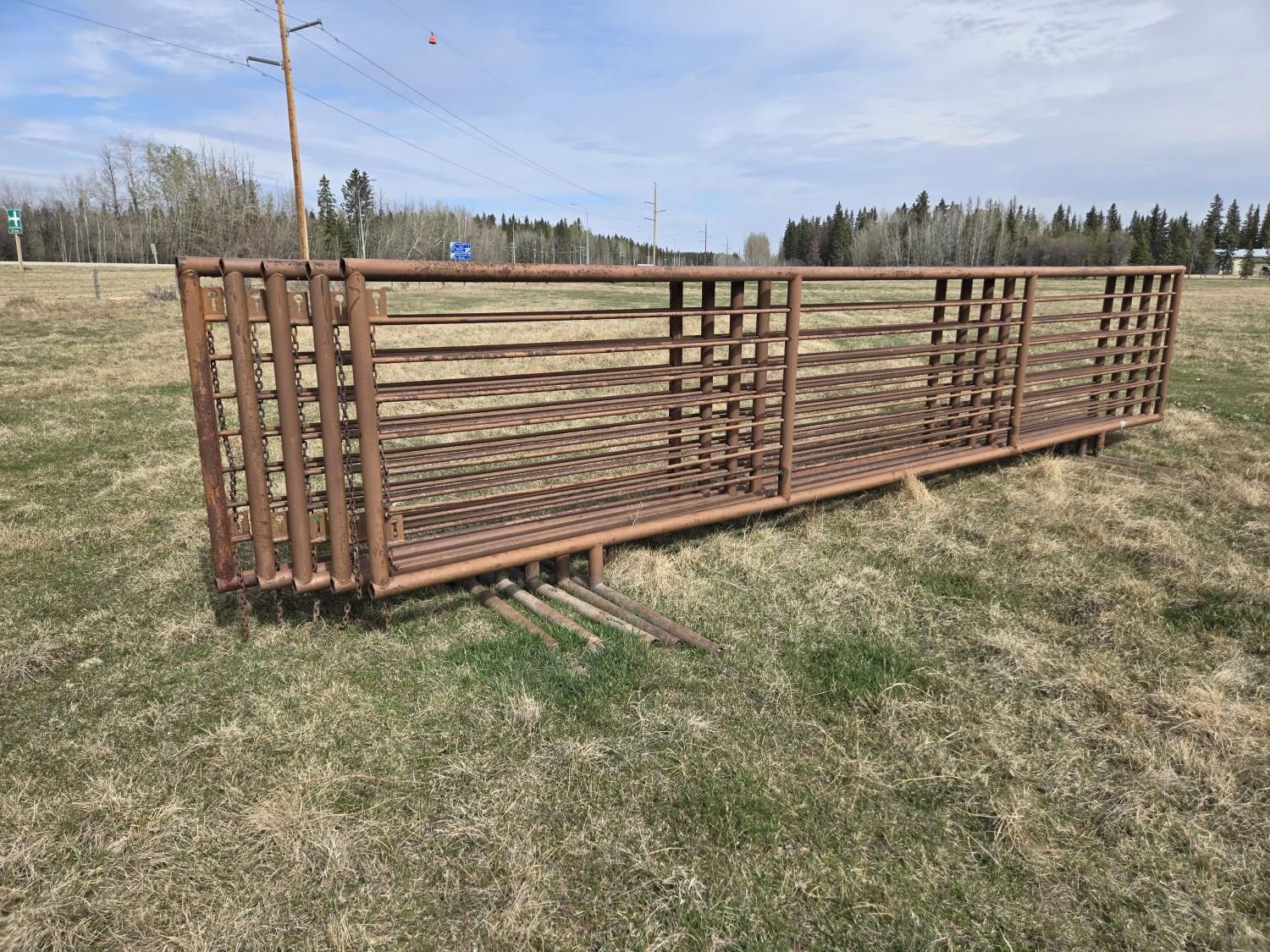 (5) 24 Ft Free Standing Livestock Panels [24FH08001-013] | Team Auctions