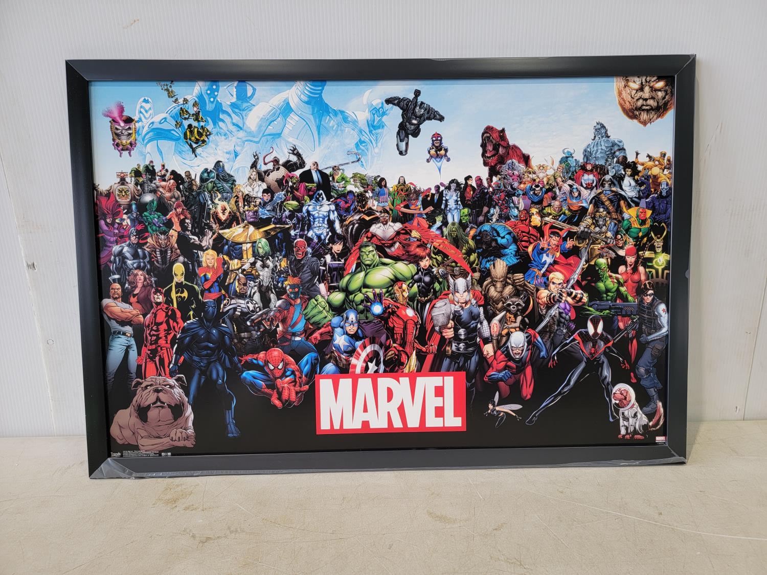 Framed Marvel Poster [24FE05989-050] | Team Auctions