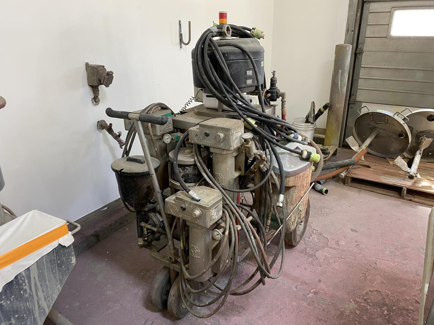 Graco XP70 Plural Component Sprayer [25IO02001-033] | Team Auctions