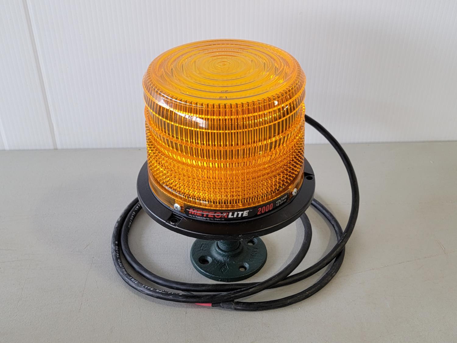 Meteorlite Beacon Strobe Light (Unused) [24HE10002-012] | Team Auctions