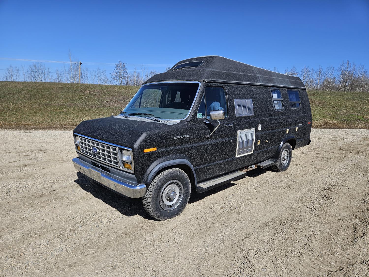 1987 Ford Ecoline 150 Camper Van [25DG37045-002] | Team Auctions