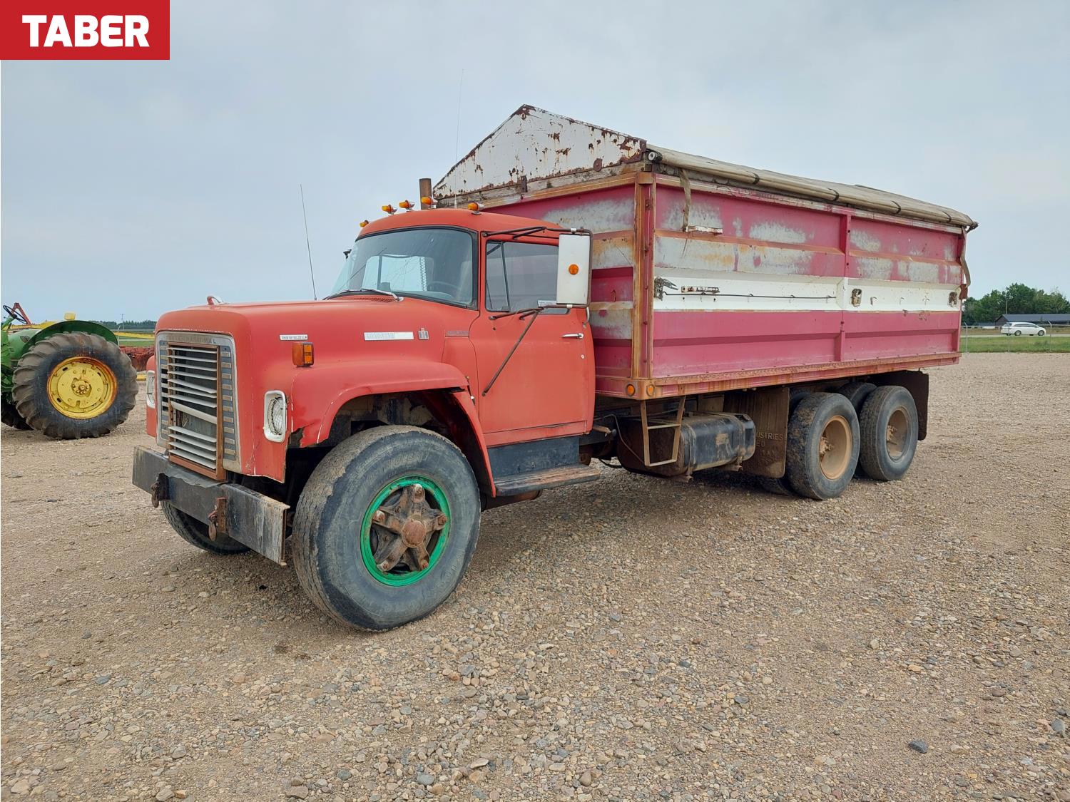 1977 International Harvester Loadstar 1850 T/A Grain Truck [25IG02036 ...
