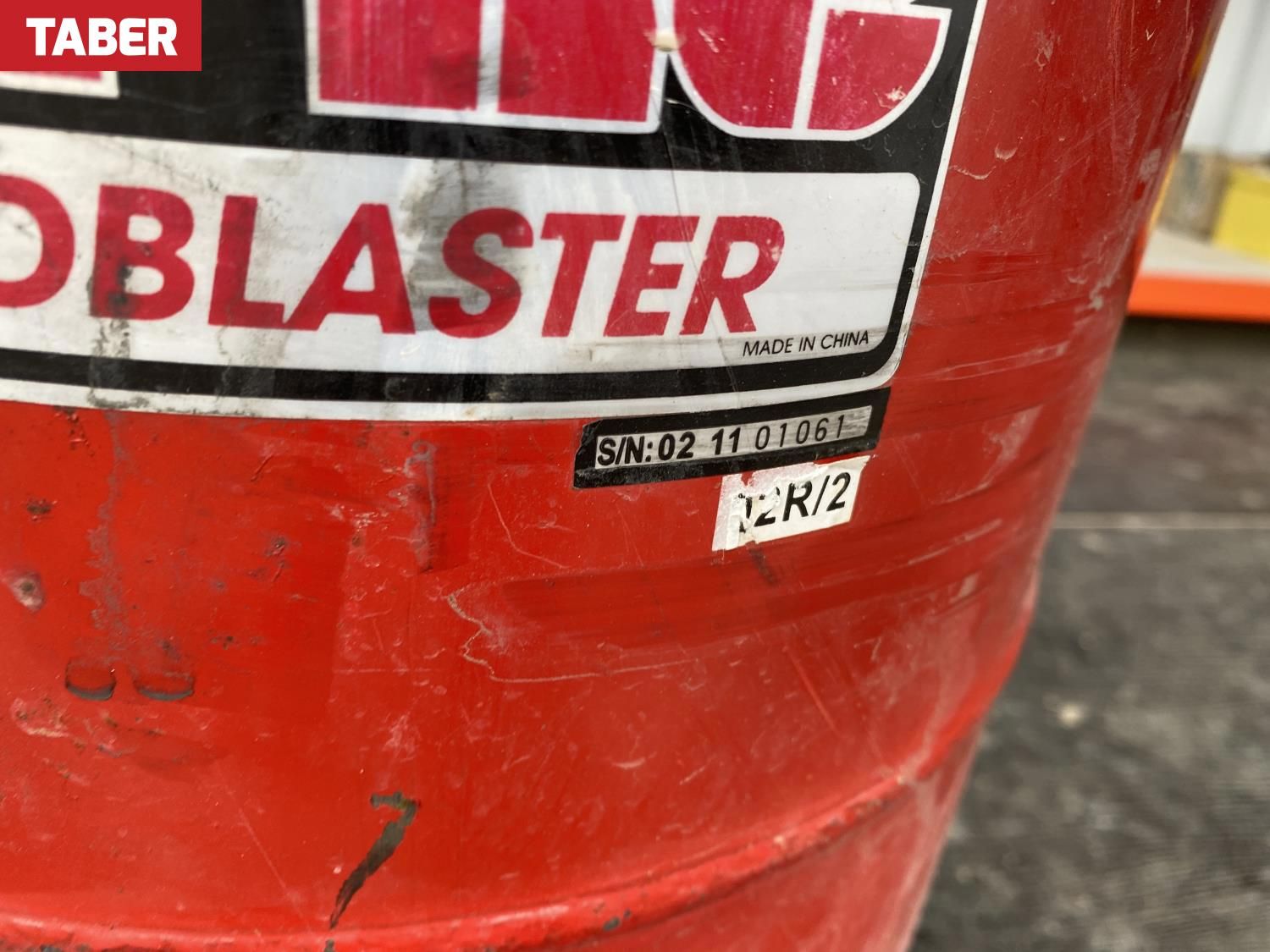 Clarke SB9008 Portable Sand Blaster [25KJ02013-014] | Team Auctions