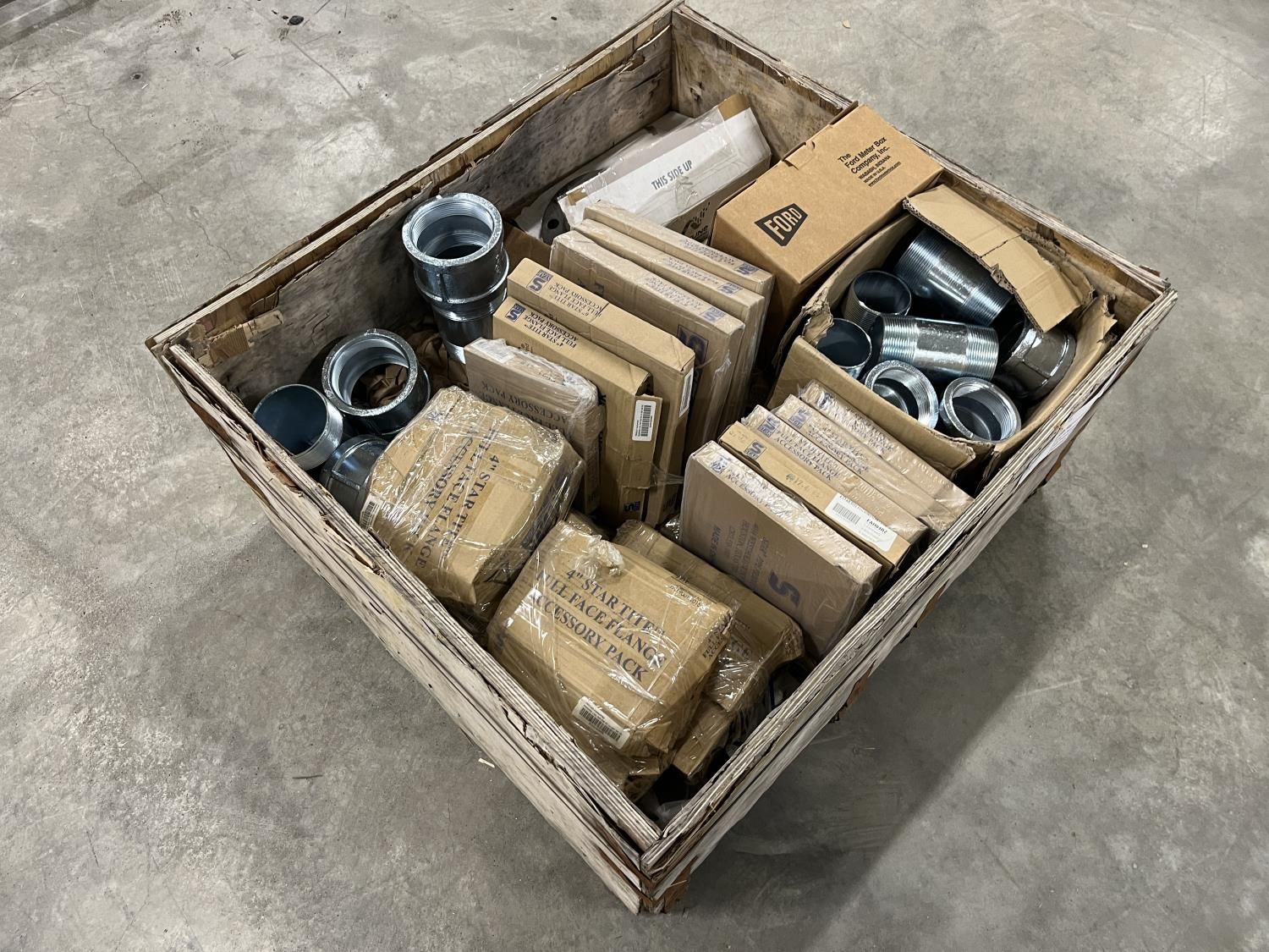 Assorted Flanges, Gaskets, Accessory Packs (Unused) [25DJ32998-233 ...