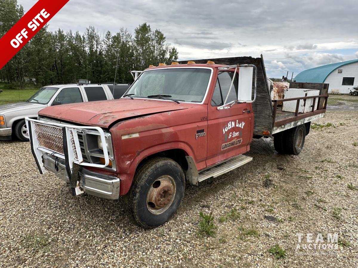 1983 Ford F-350 Regular Cab Dually Pickup Truck (Inoperable) [23FD05050 ...