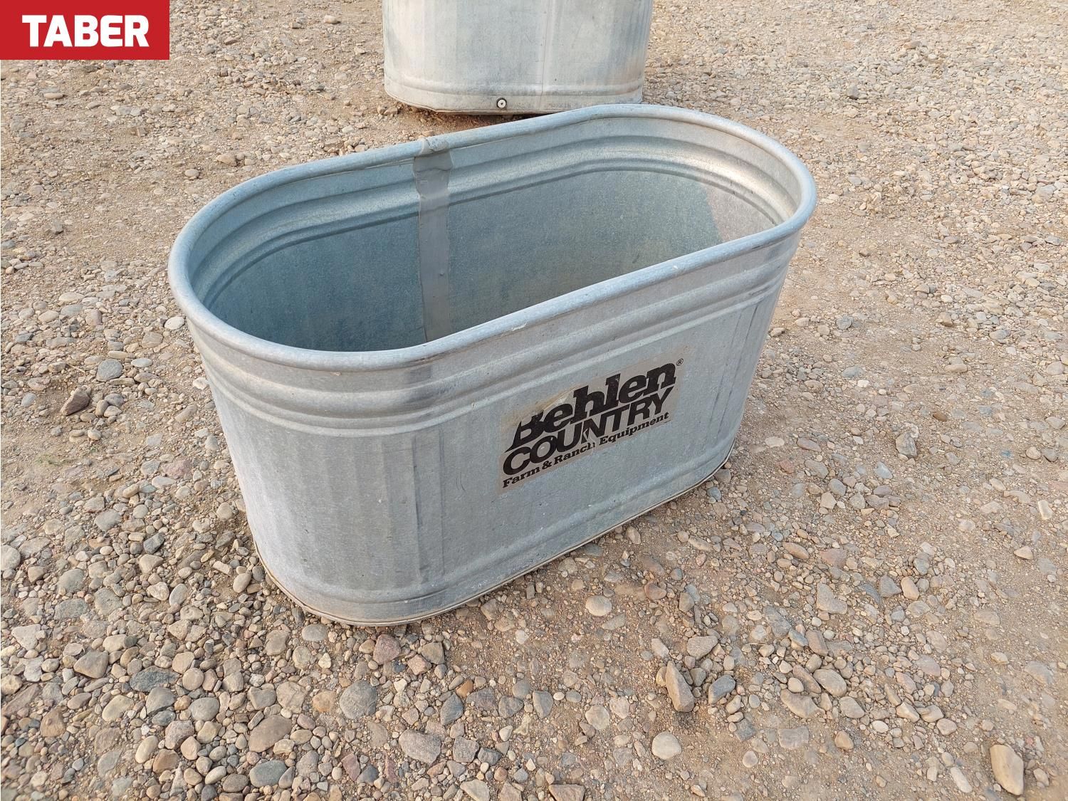 Behlen Country Water Trough [25IH02070-004] | Team Auctions